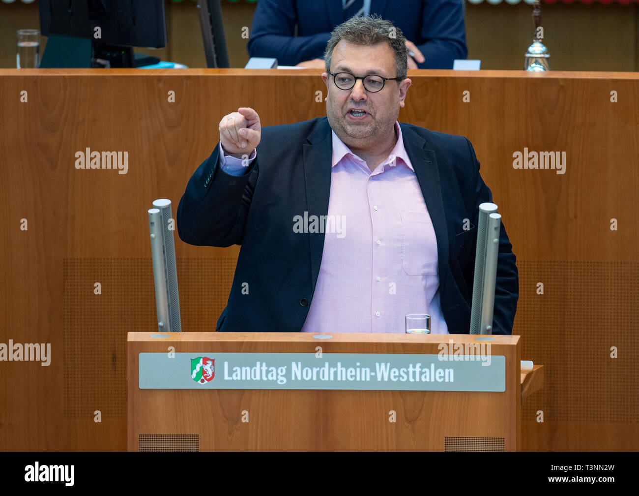 Mehrdad mostofizadeh Banque de photographies et d’images à haute ...