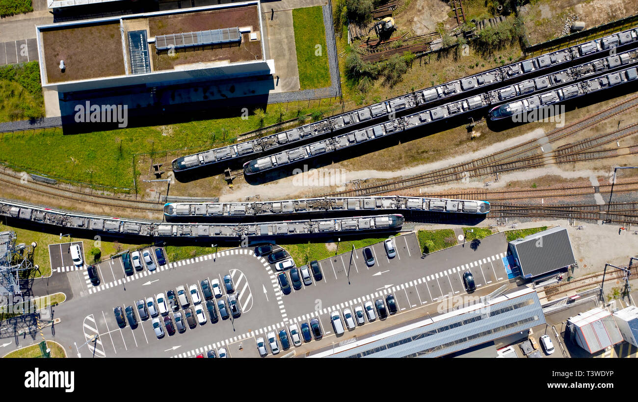 Les trains nantais Banque de photographies et d’images à haute résolution - Alamy