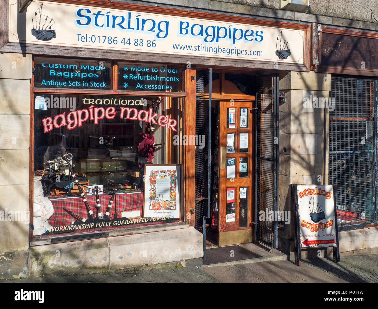 Bagpipe shop Banque de photographies et d’images à haute résolution - Alamy