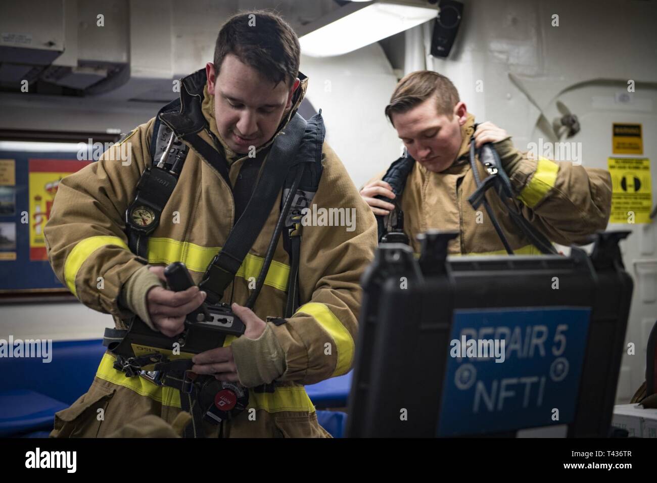 Mer Noire (fév. 21, 2019) d'un dommage Controlman 3 Classe Troy Jenkins ...