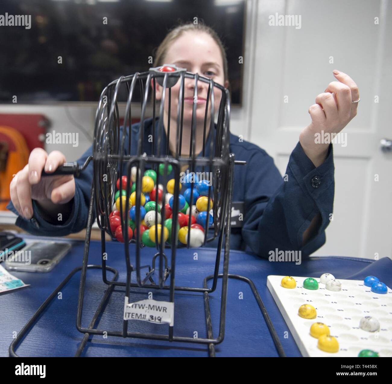 Mer (16 mars 2019) - Hôpital Corpsman 3 classe Carolyn Dunham choisit ...