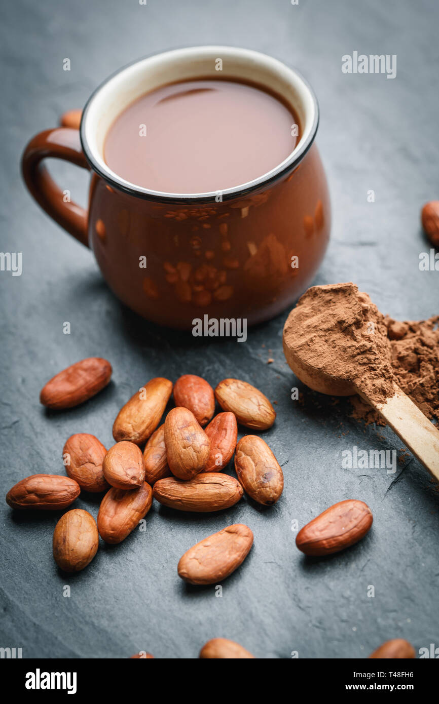 Cacao frais Banque de photographies et d’images à haute résolution - Alamy