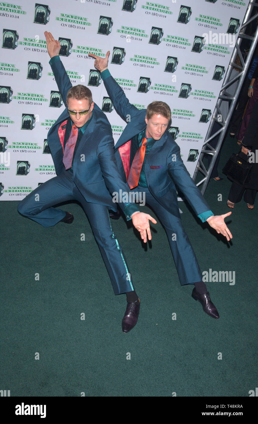 The matrix reloaded 2003 adrian rayment Banque de photographies et d ...