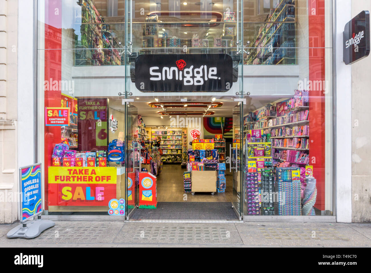 Logo smiggle Banque de photographies et d’images à haute résolution - Alamy