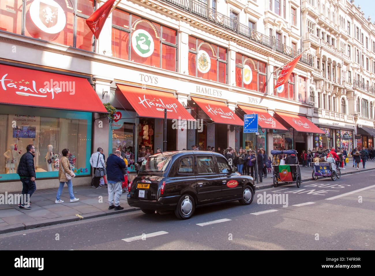 Hamleys Toy Store London Banque d'image et photos - Alamy