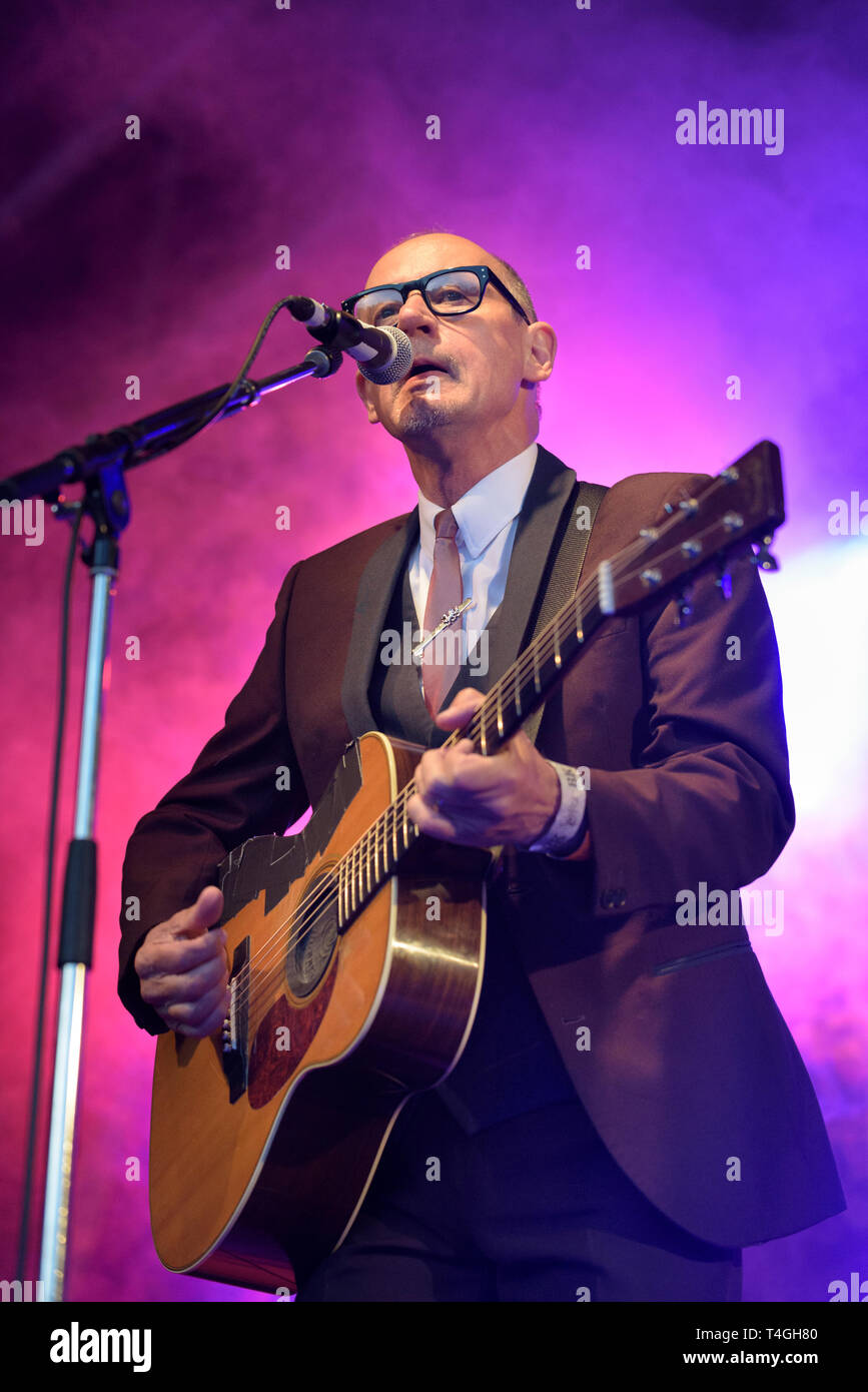 Andy fairweather basse guitariste Banque de photographies et d’images à ...