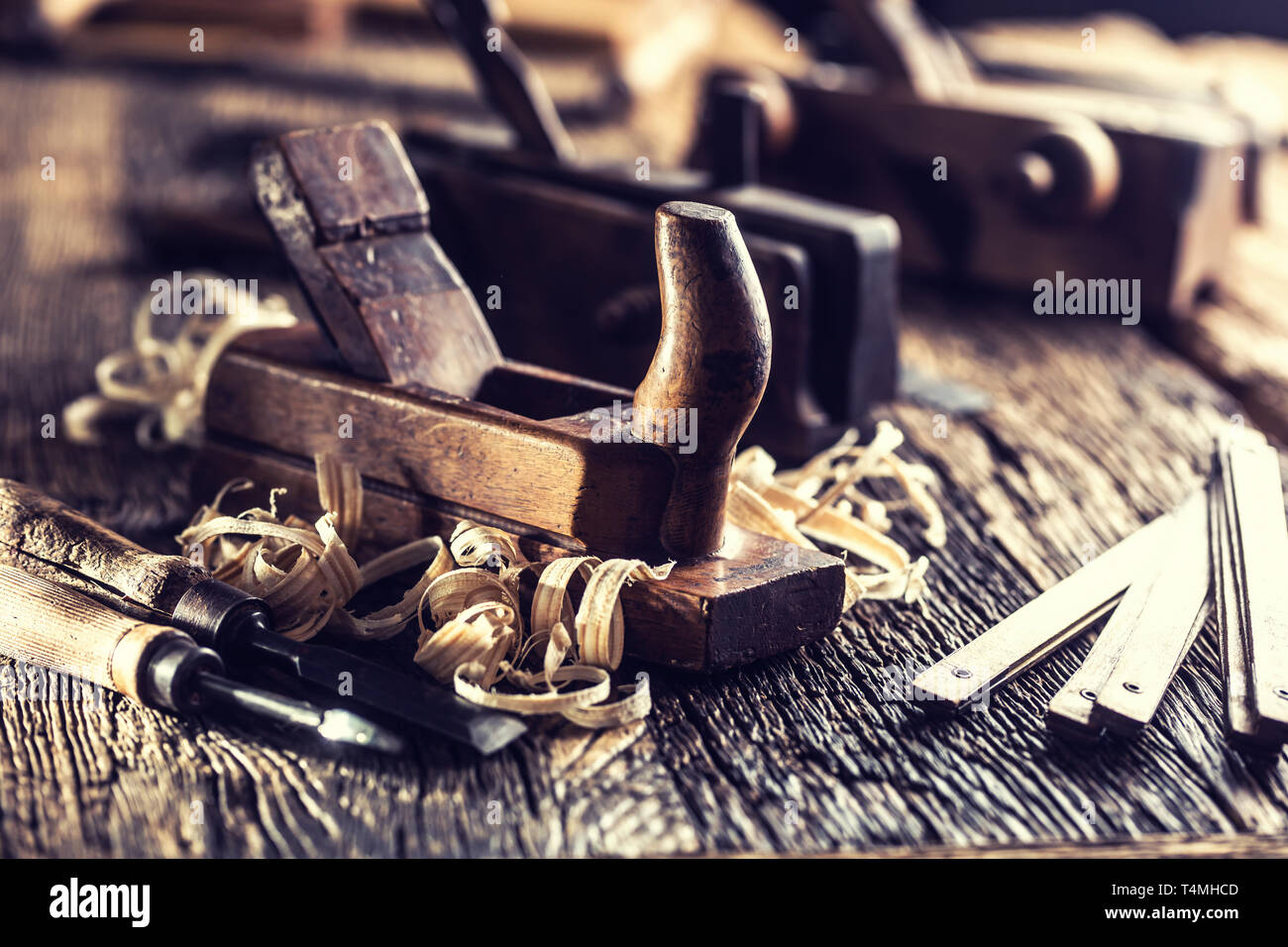 Vieux outils du menuisier Banque de photographies et d’images à haute ...