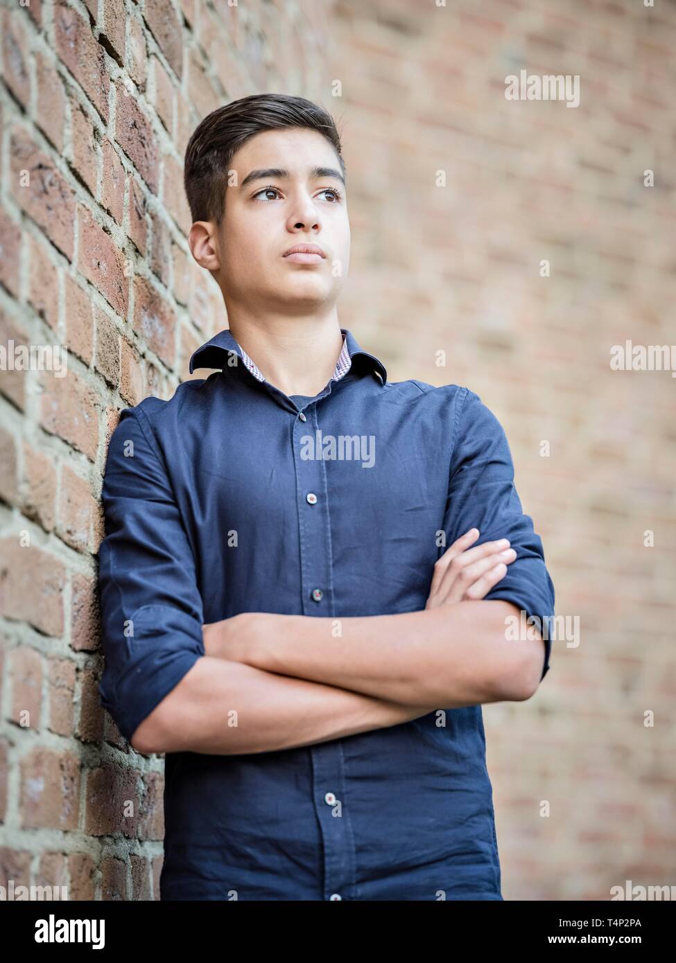 Garçon 14 ans Banque de photographies et d’images à haute résolution ...