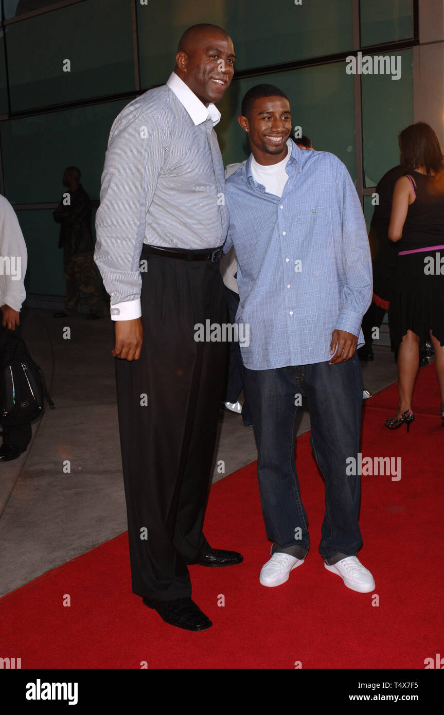 Magic johnson et son fils andre johnson Banque de photographies et d ...