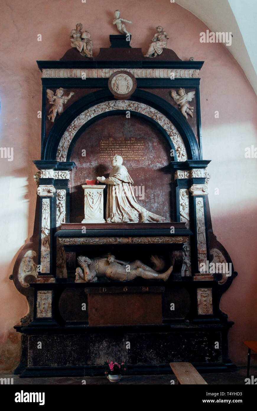 Monument de la tombe bathory Banque de photographies et d’images à ...