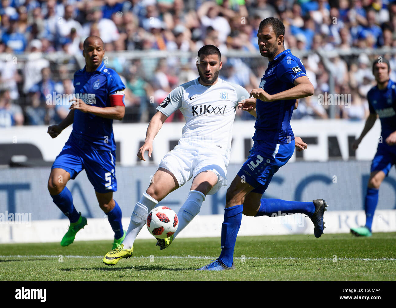 Footballeur deniz undav Banque de photographies et d’images à haute ...