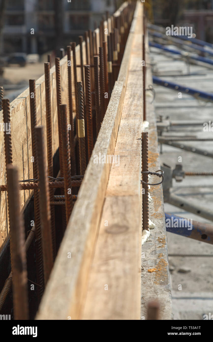 Construction d'un nouveau bâtiment, l'installation de structures en ...