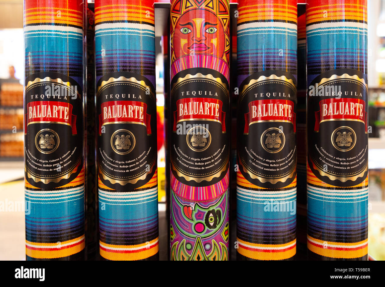 Bouteilles de tequila Banque de photographies et d’images à haute ...