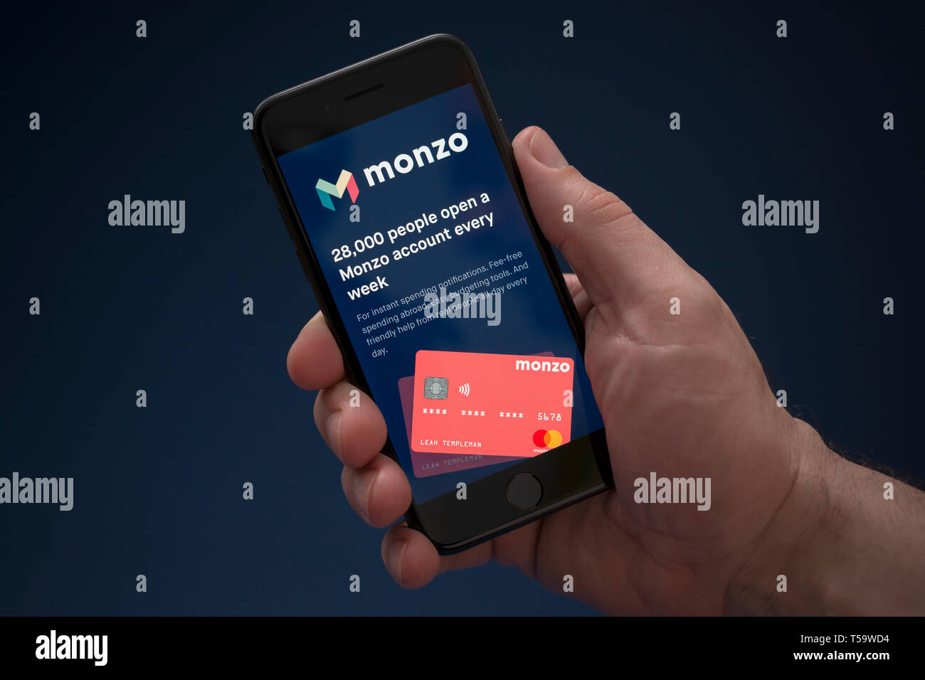 Monzo logo Banque de photographies et d’images à haute résolution - Alamy