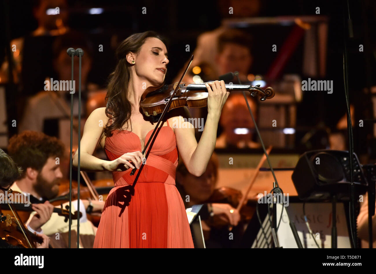 Jennifer pike effectue classique fm live royal albert hall Banque de ...