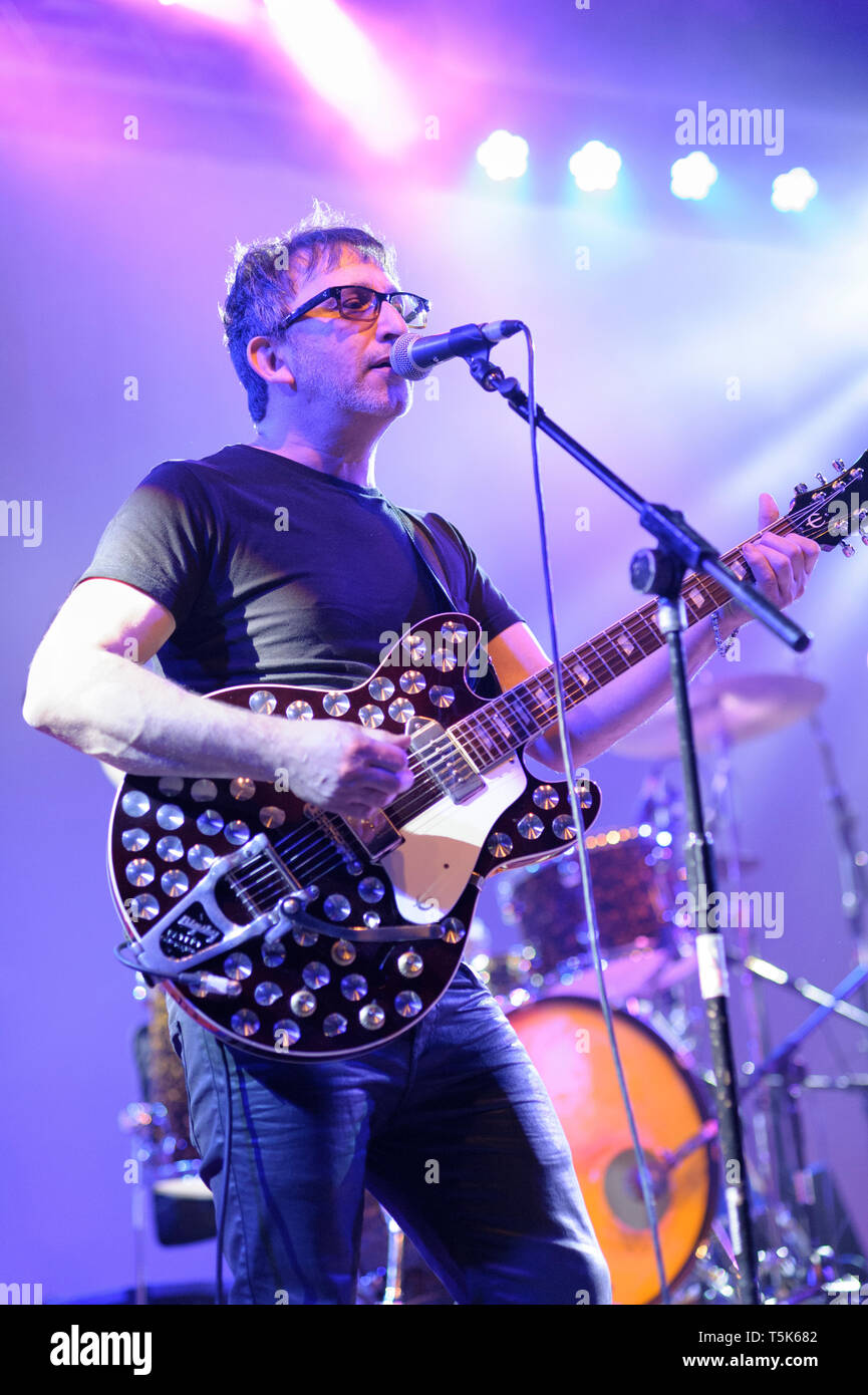 Ian broudie Banque de photographies et d’images à haute résolution - Alamy