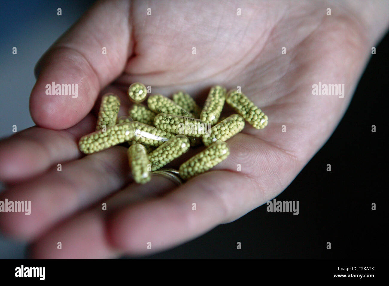 Antibiotics antibiotic doxycycline Banque de photographies et d’images ...