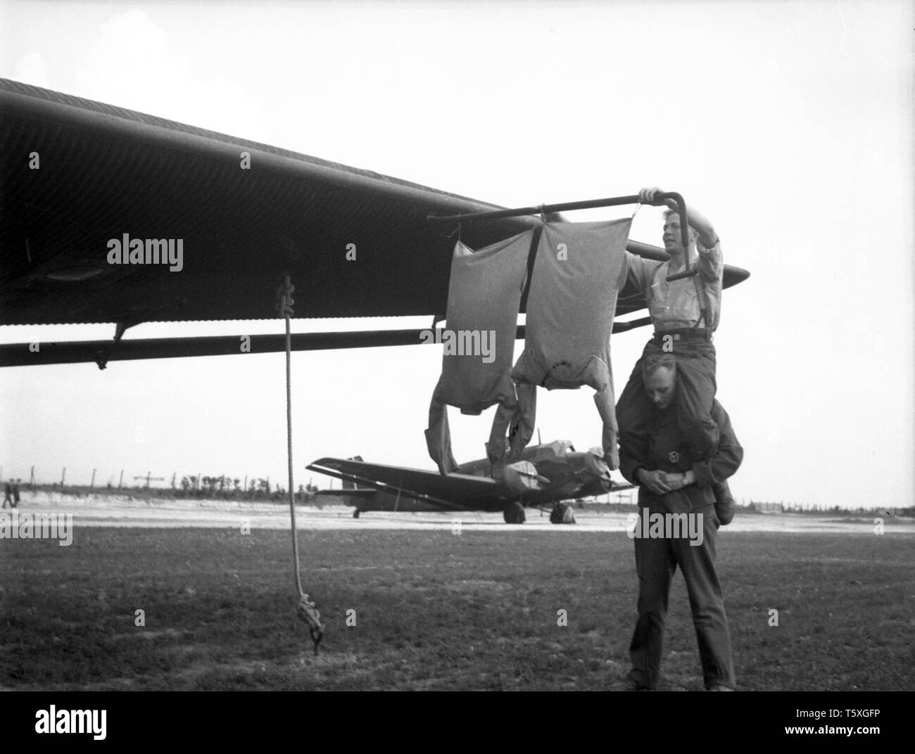 Wehrmacht Luftwaffe Junkers Ju 52 / Ju 52/3m g4e 2. Weltkrieg ...