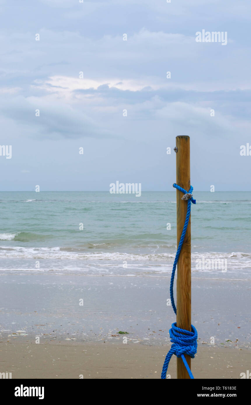 Corde bleu Banque de photographies et d’images à haute résolution - Alamy