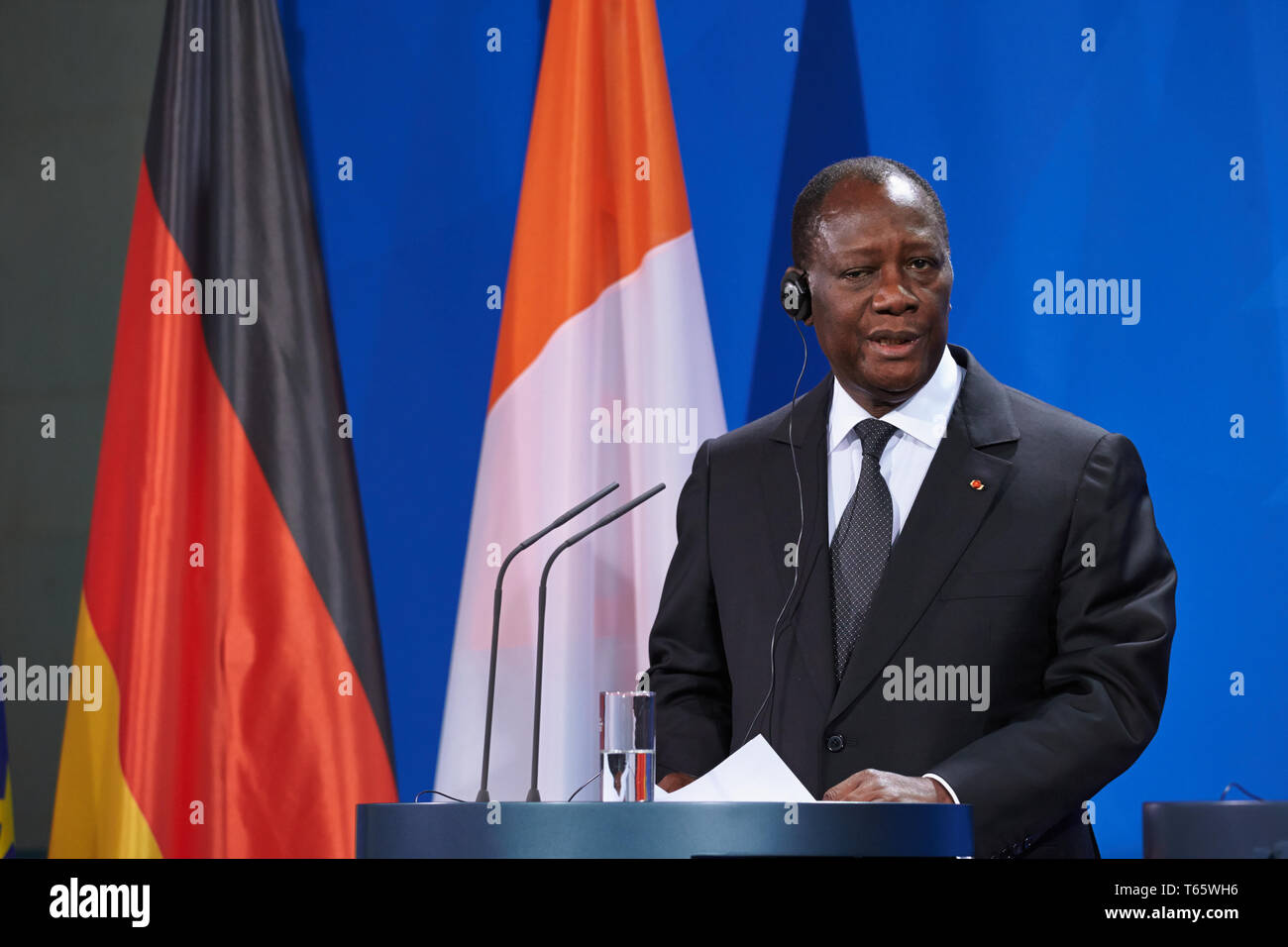 Alassane ouattara Banque de photographies et d’images à haute résolution - Alamy