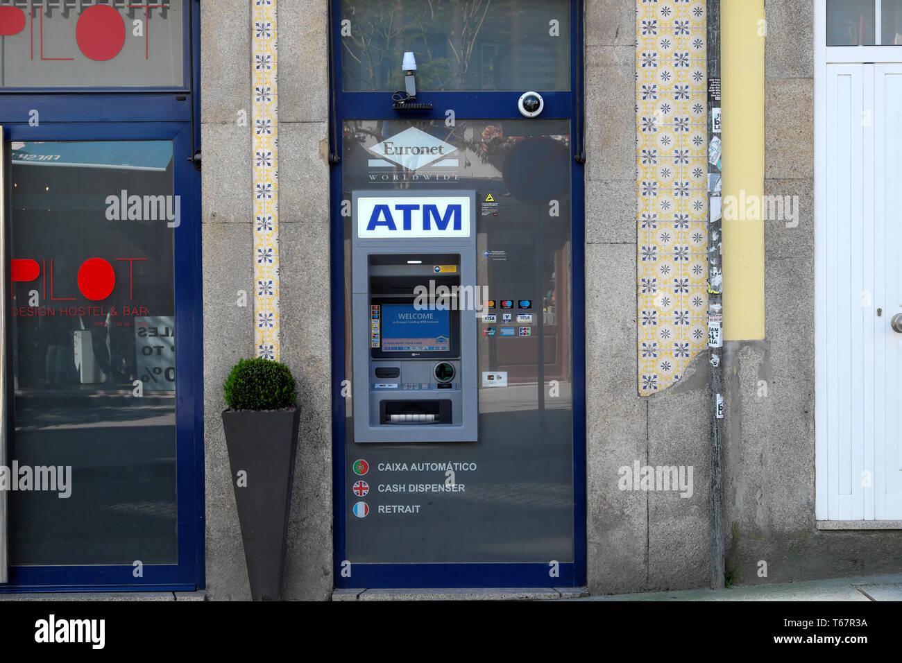 Portugal atm Banque de photographies et d’images à haute résolution - Alamy