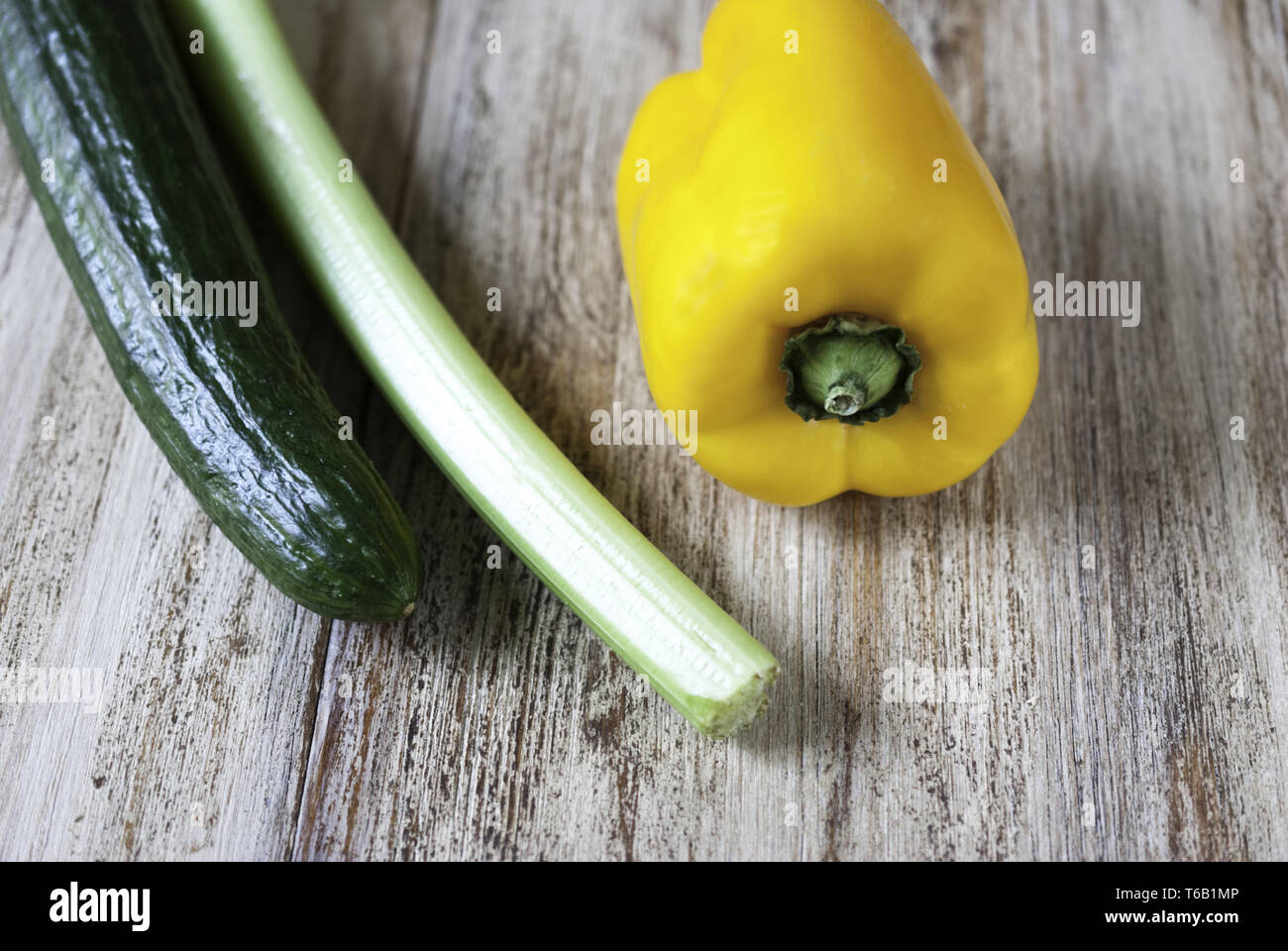 Agriculture de concombre jaune Banque de photographies et d’images à ...