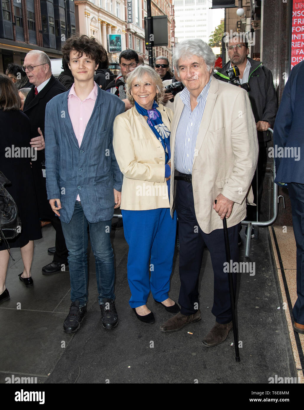 Kara wilson Banque de photographies et d’images à haute résolution - Alamy