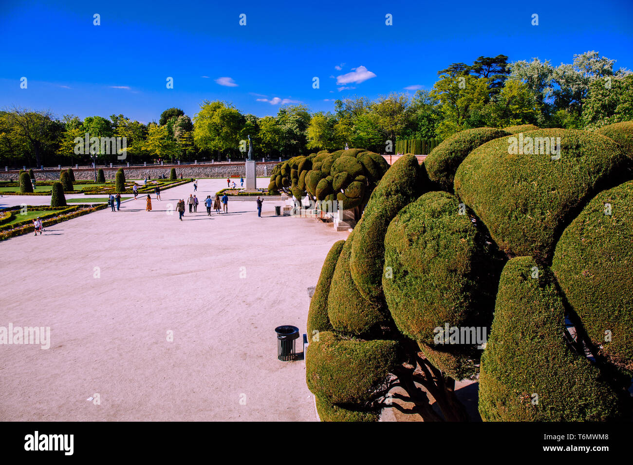 Le "Parc" Buen Retiro à Madrid. Le parc du Retiro est un des plus ...