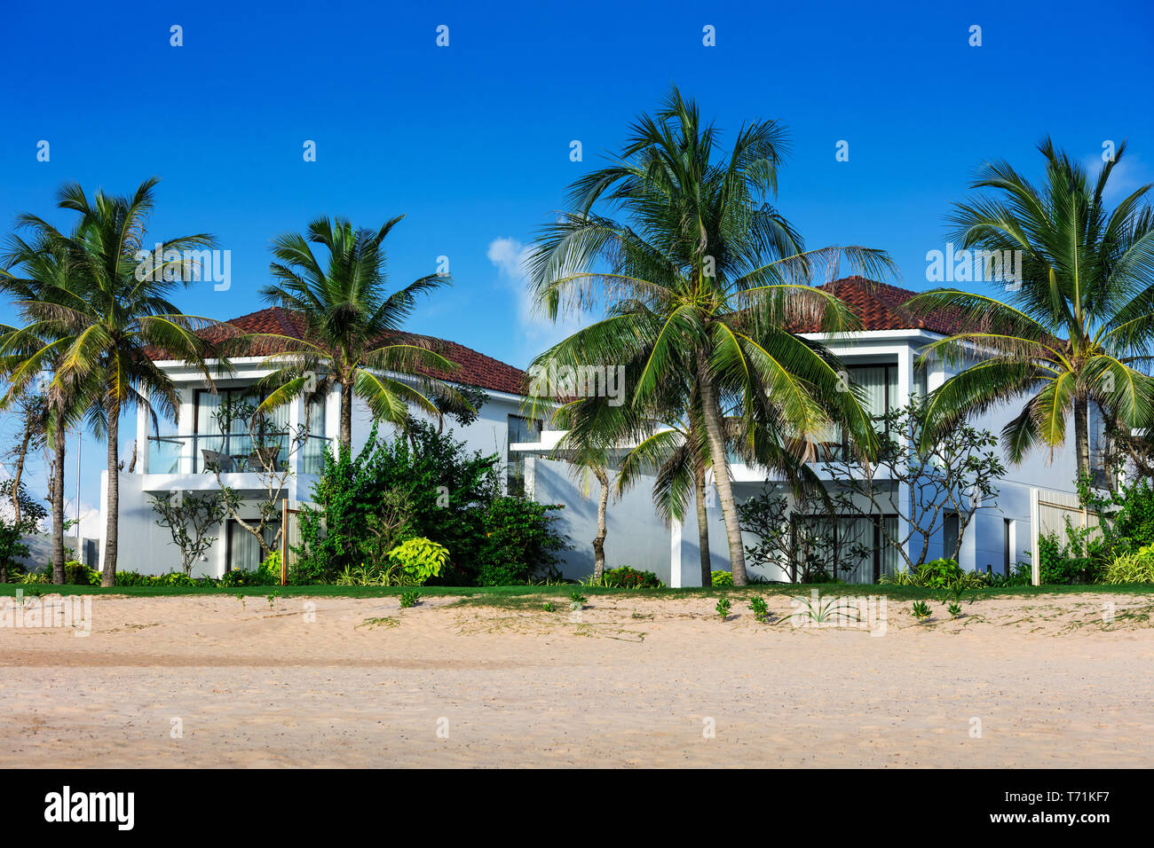 Villa sur la plage Banque de photographies et d’images à haute ...