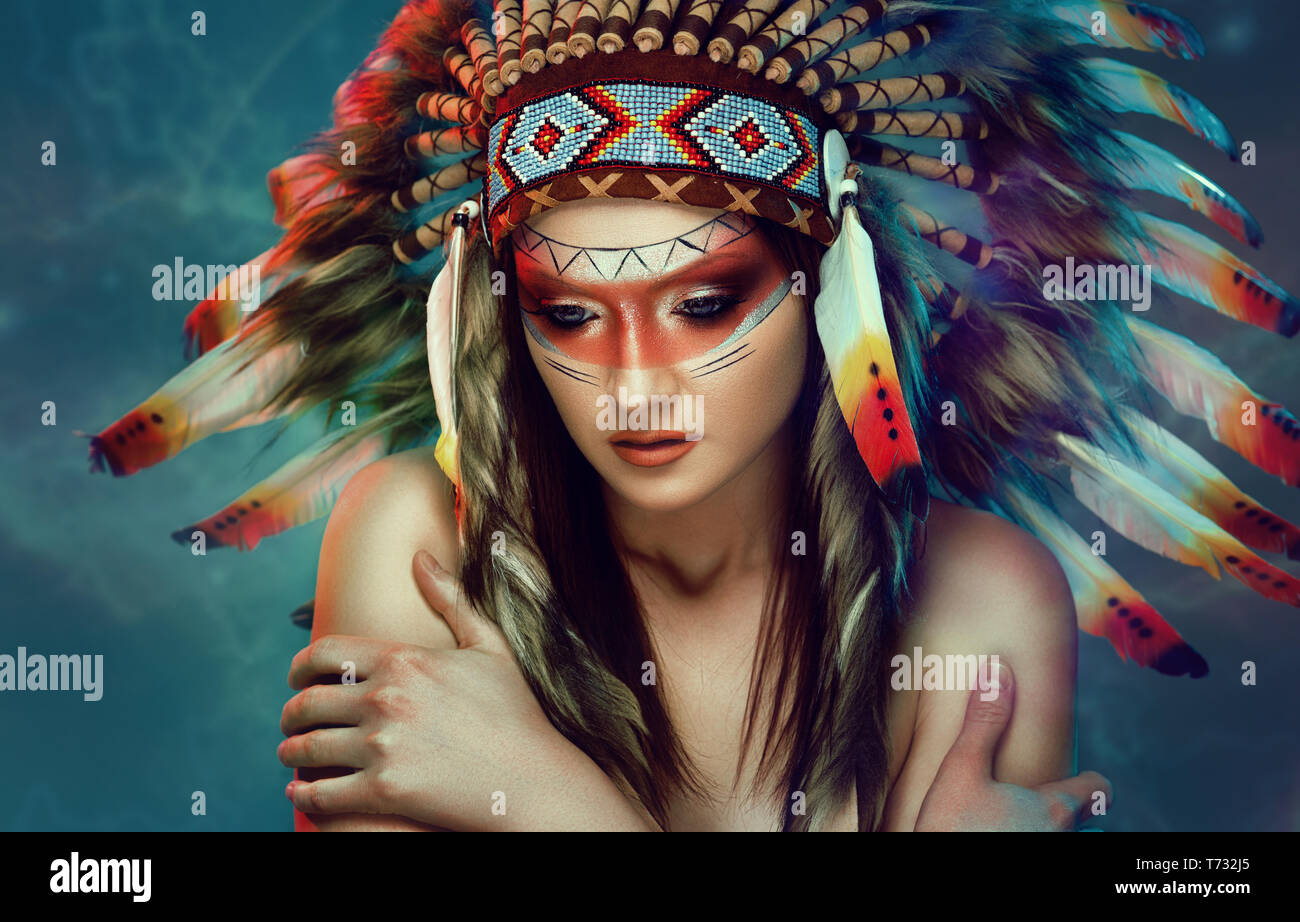 Femme amérindienne guerrière Banque de photographies et d’images à ...