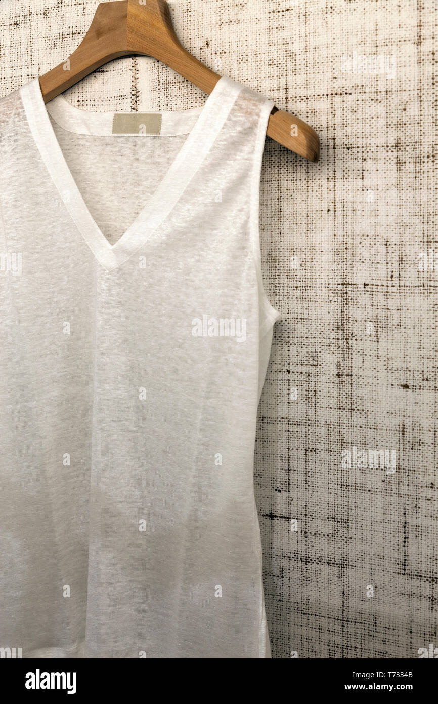 Tissu pendu Banque de photographies et d’images à haute résolution - Alamy