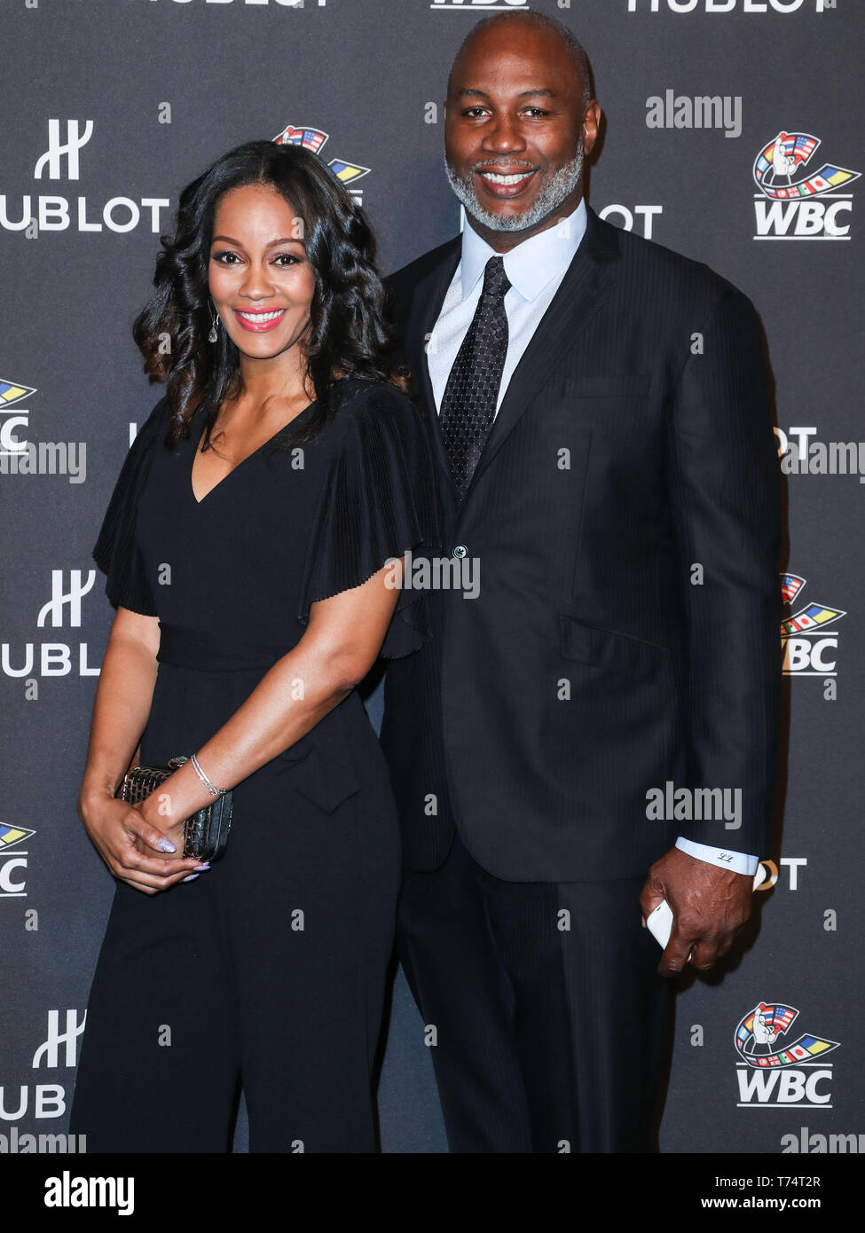 LAS VEGAS, NEVADA, USA - Mai 03 : Violet Chang et Lennox Lewis arrivent ...