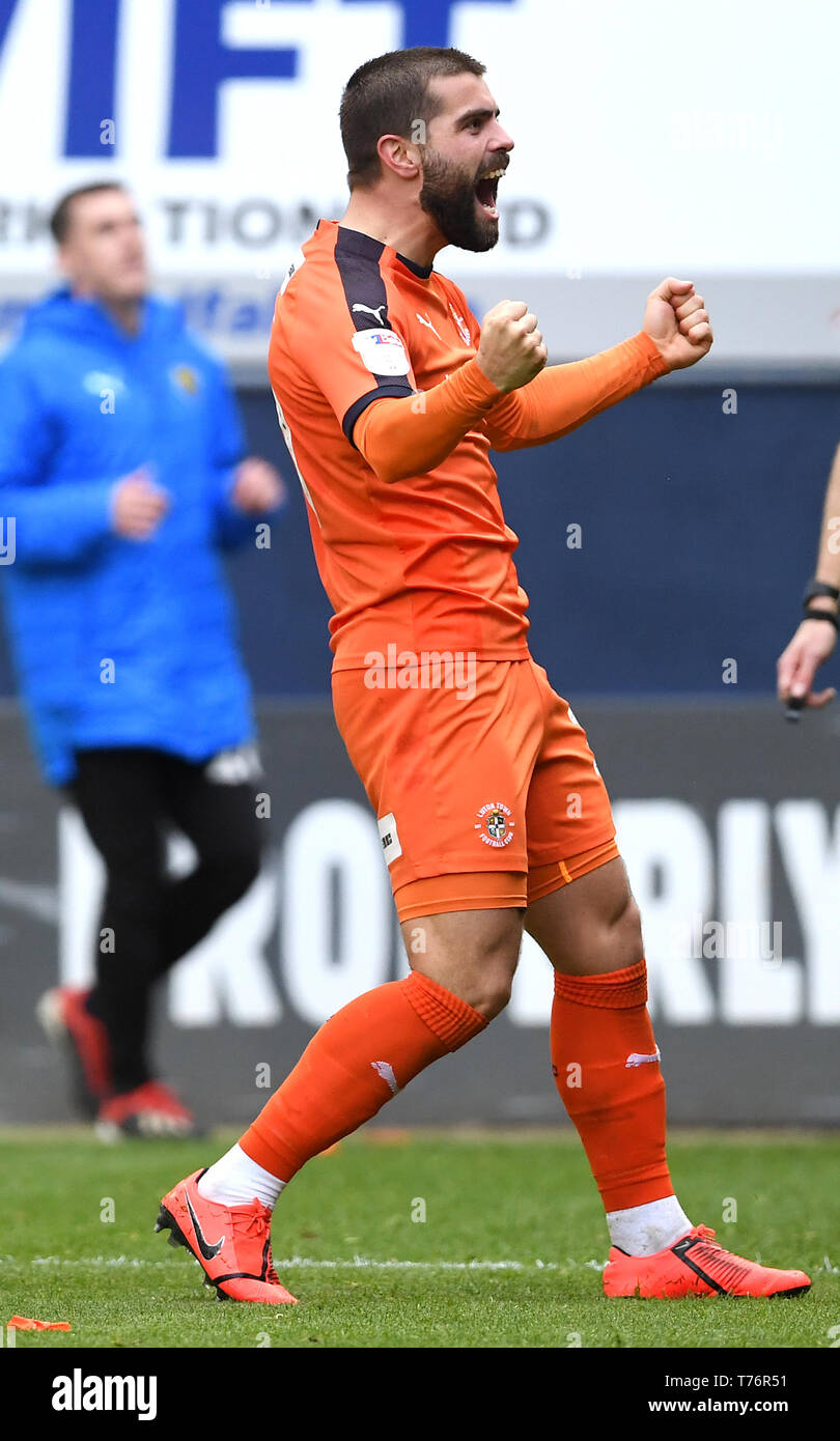 Luton towns elliot lee Banque de photographies et d’images à haute ...