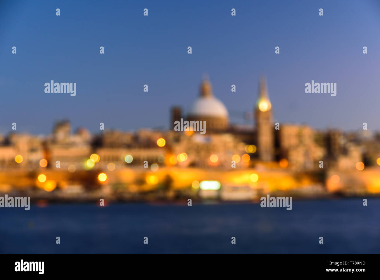 Carte postale classique vue de la Basilique de Notre Dame du Mont ...