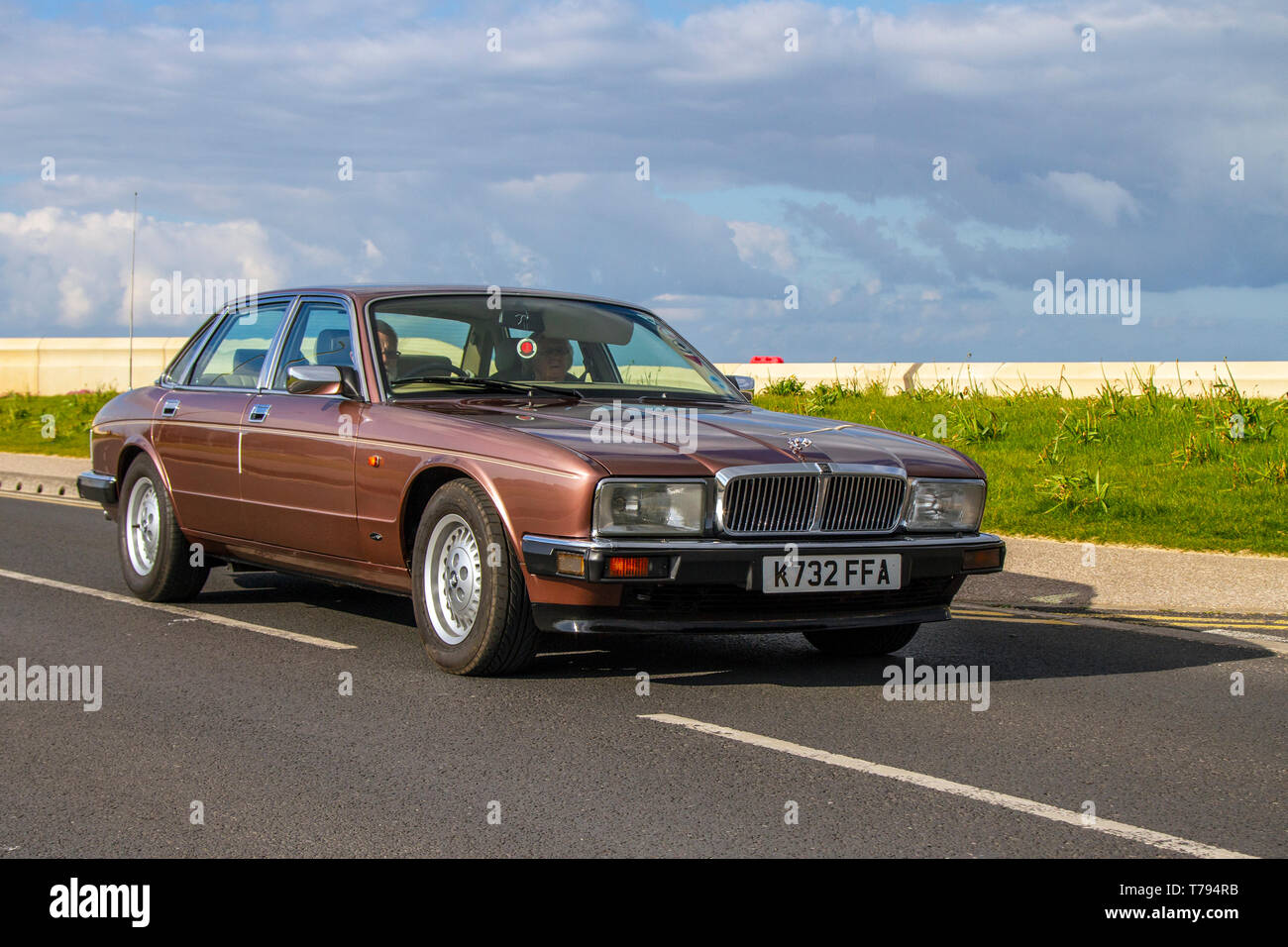 1992 90s Jaguar Sovereign 4,0 de bronze au spectacle de voitures de ...