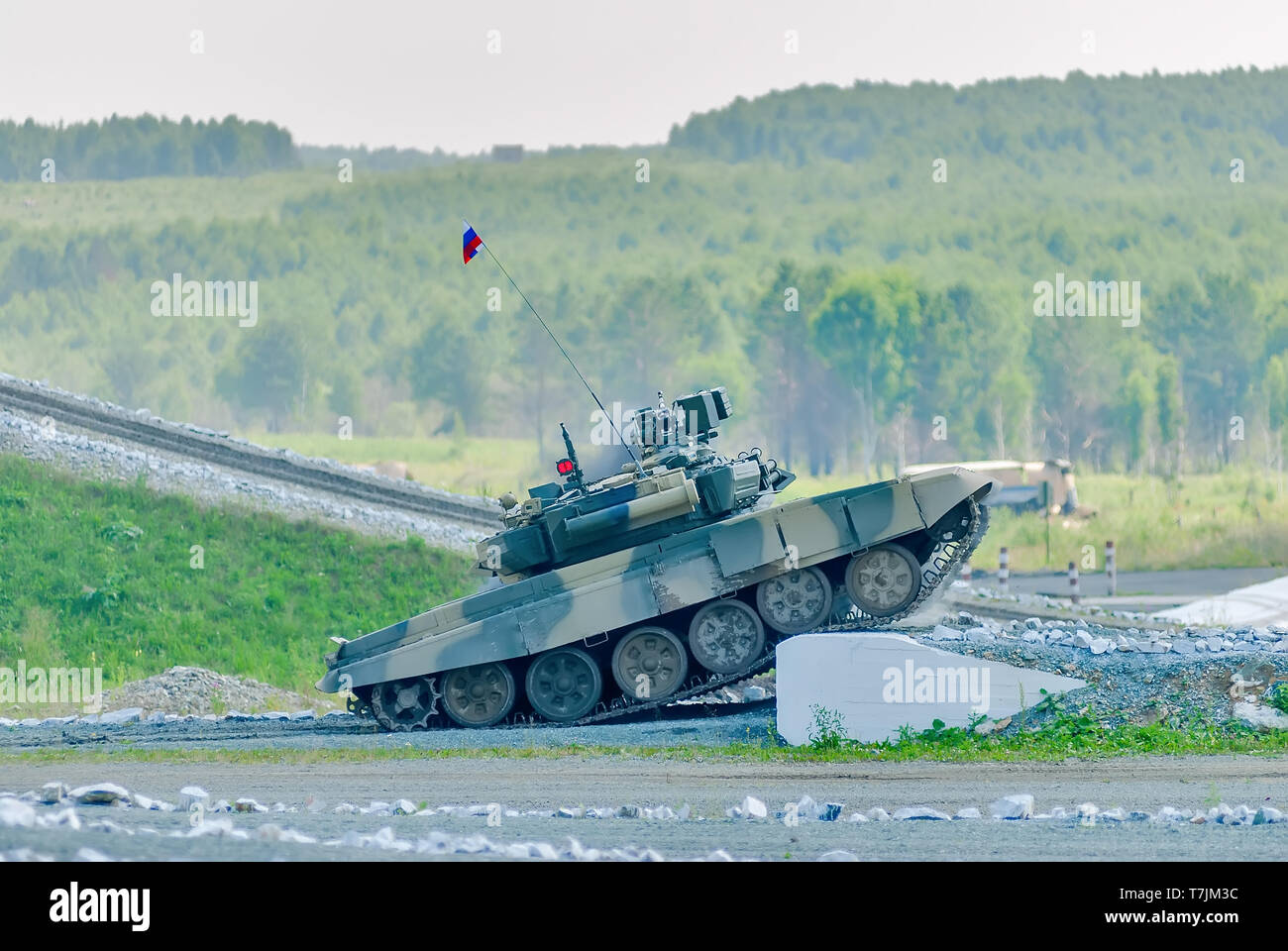Char russe moderne Banque de photographies et d’images à haute ...
