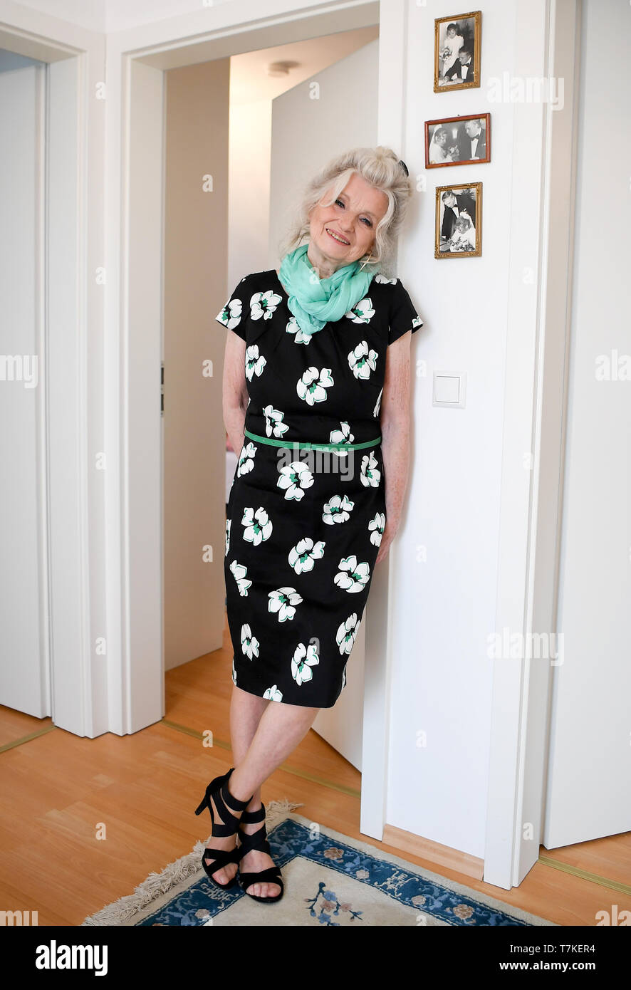 Helga piur Banque de photographies et d’images à haute résolution - Alamy