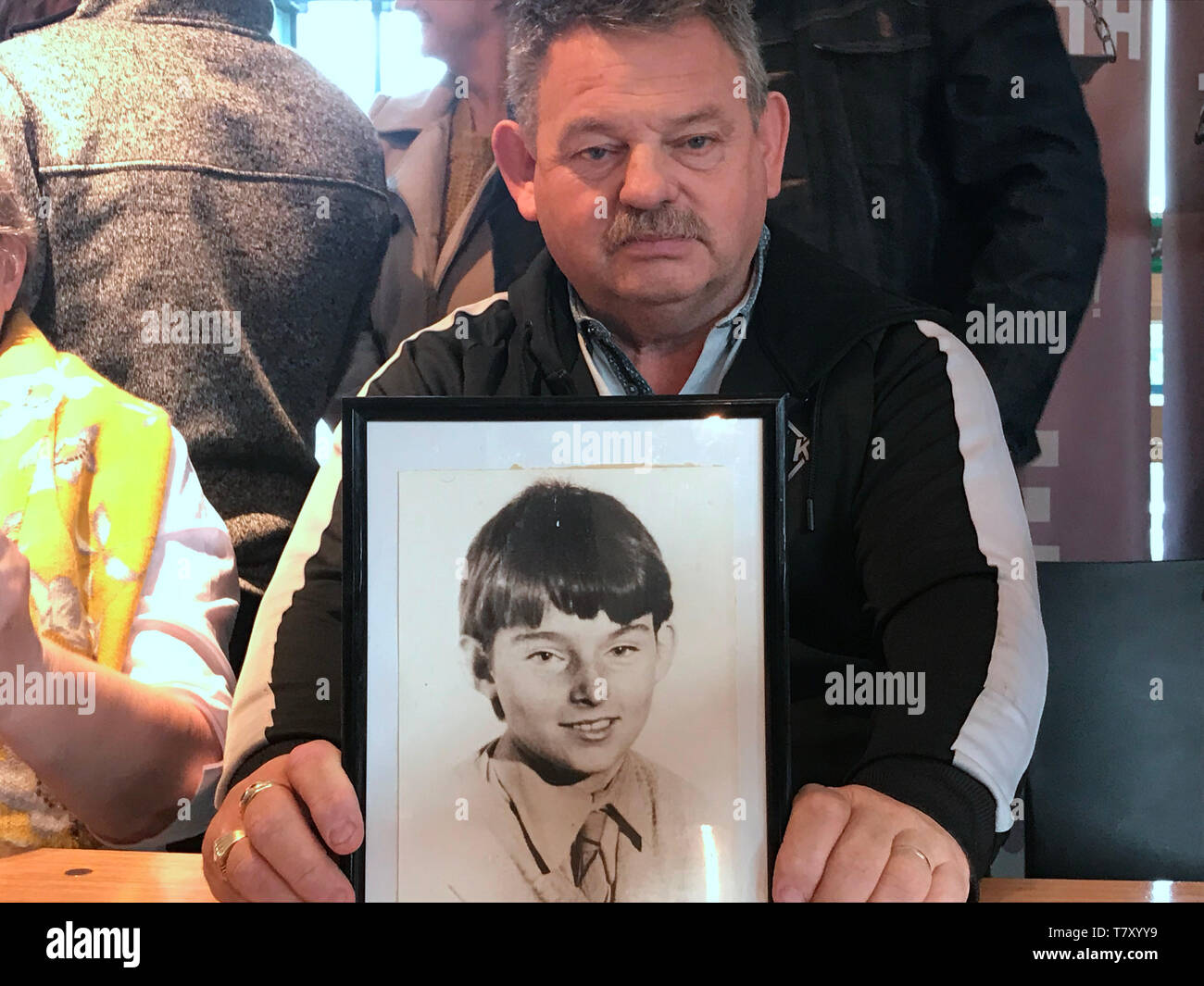 Harry gargan qui avait 12 ans quand sa soeur margaret, 13 ans Banque de ...