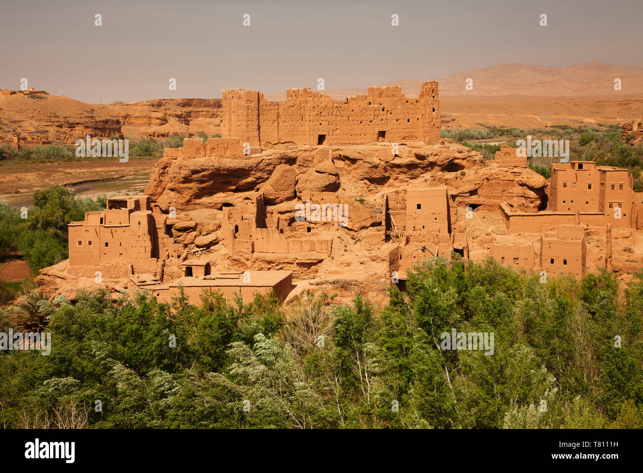 El Kelaa Banque d'image et photos - Alamy