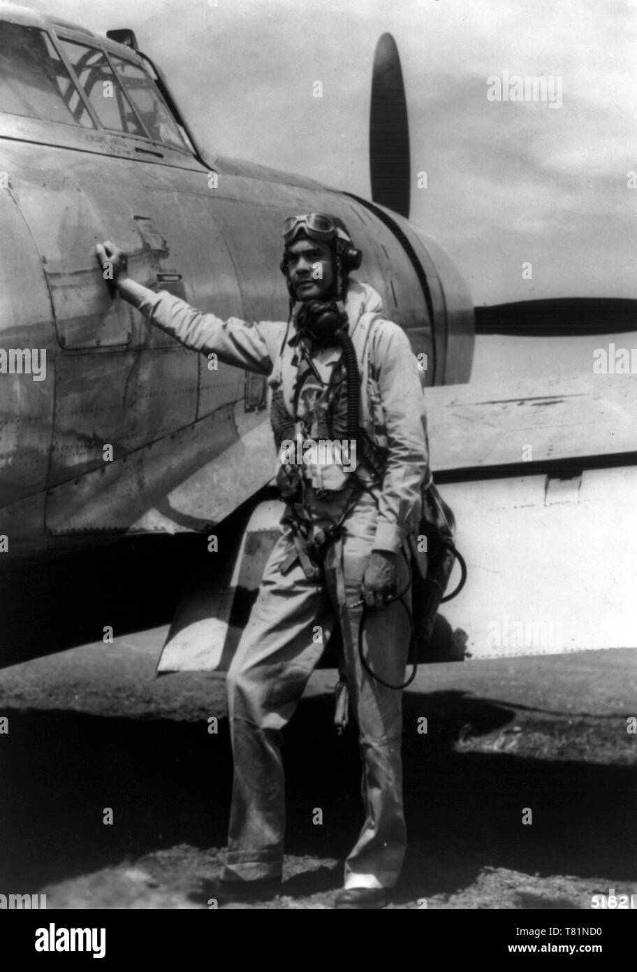 La DEUXIÈME GUERRE MONDIALE, le colonel Benjamin O. Davis Jr. à côté de ...