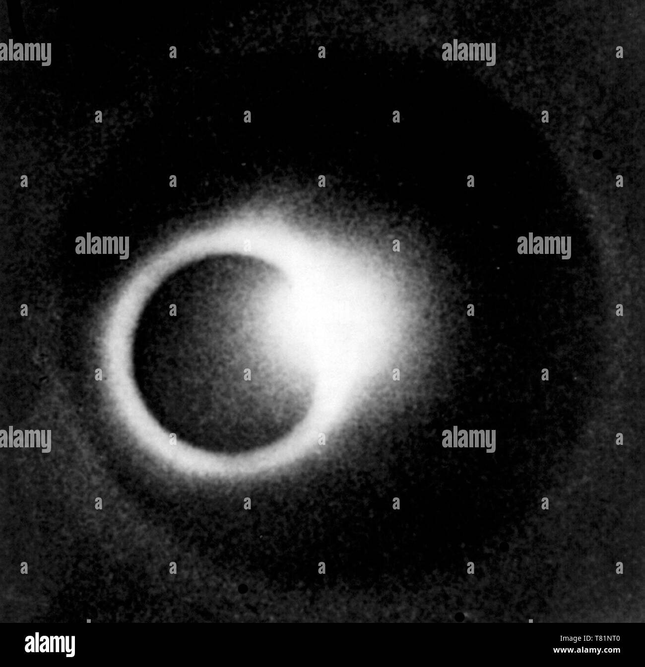 Total solar eclipse Banque d'images noir et blanc - Alamy