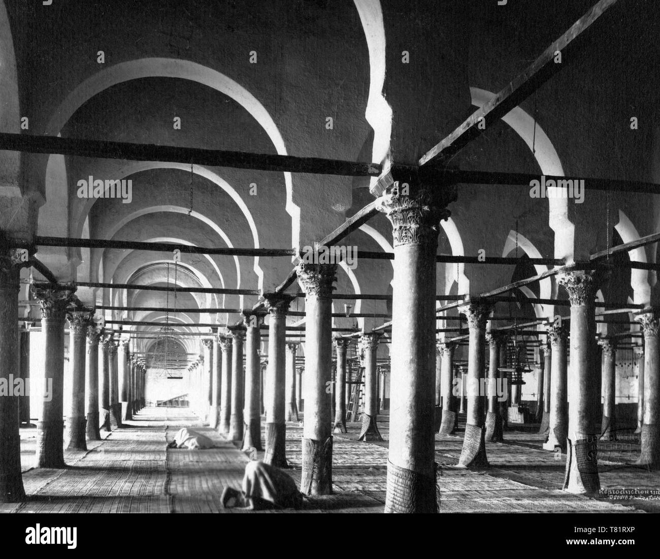 Architecture abbasside, Grande mosquée de Kairouan, 19e siècle Photo ...