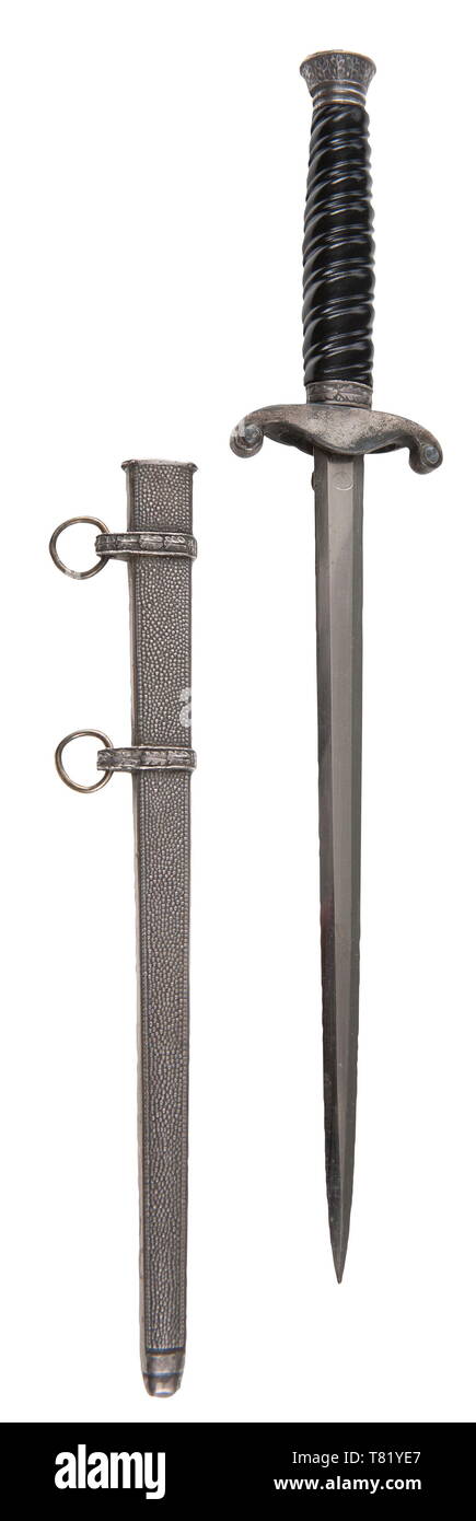 Une dague miniature M 35 pour les officiers de la protection des ...