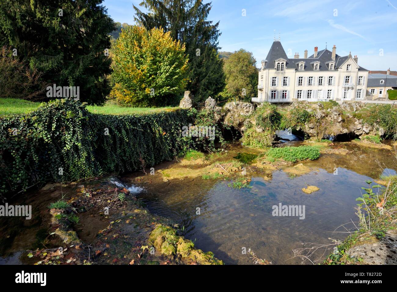 Cascade de tufs Banque de photographies et d’images à haute résolution ...