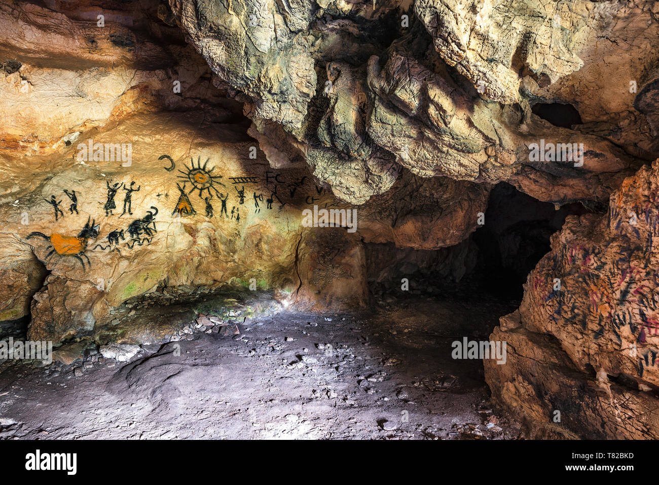 Stone age cave painting Banque de photographies et d’images à haute ...