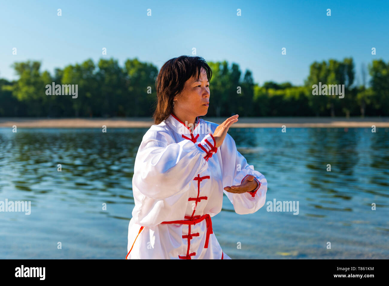 Tai chi chuan Banque de photographies et d’images à haute résolution ...