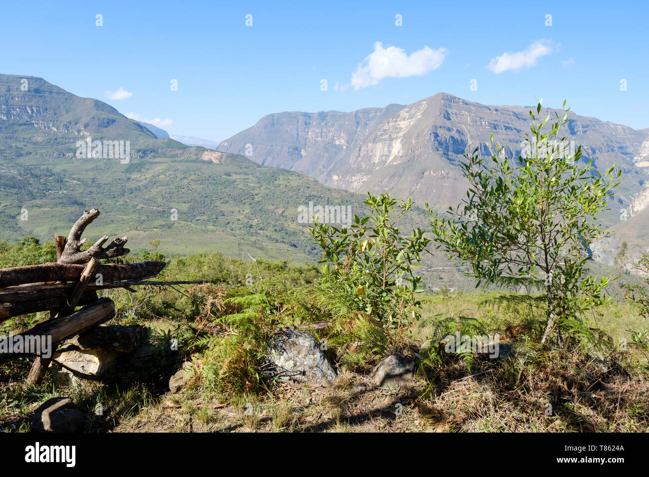 Visite guidée de la cascade de gocta Banque de photographies et d ...