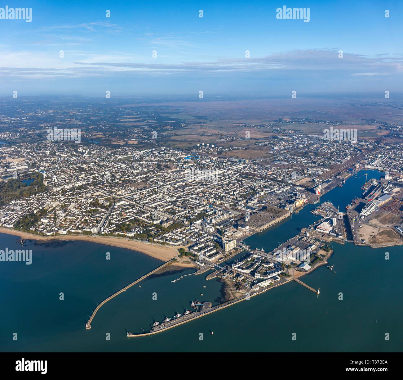 Saint nazaire chantier naval Banque de photographies et d’images à ...
