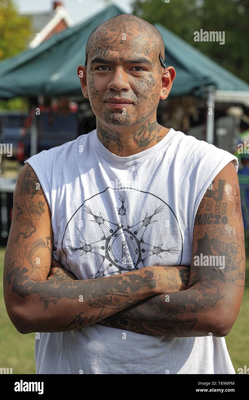 Tatouage de gang Banque de photographies et d’images à haute résolution ...