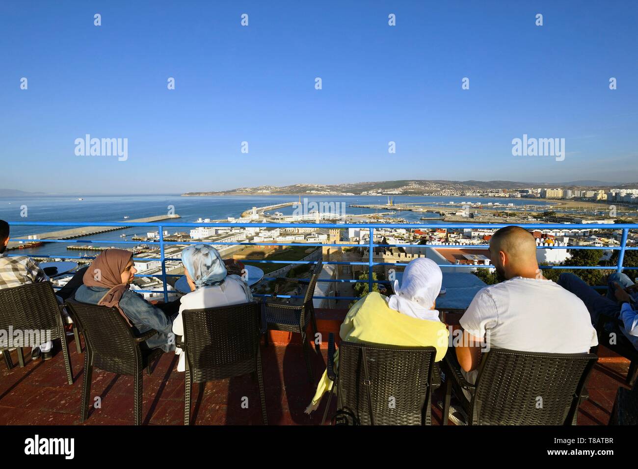 Maroc, région Tanger Tétouan, Tanger, Medina, vieille ville, cafe ...